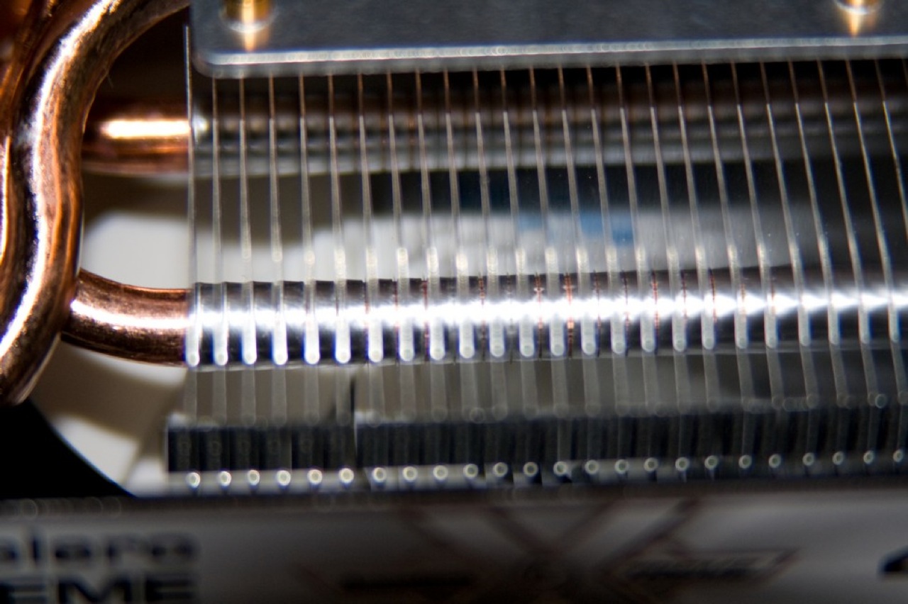 Apple, Samsung working on heat-pipe cooling for upcoming phones ...